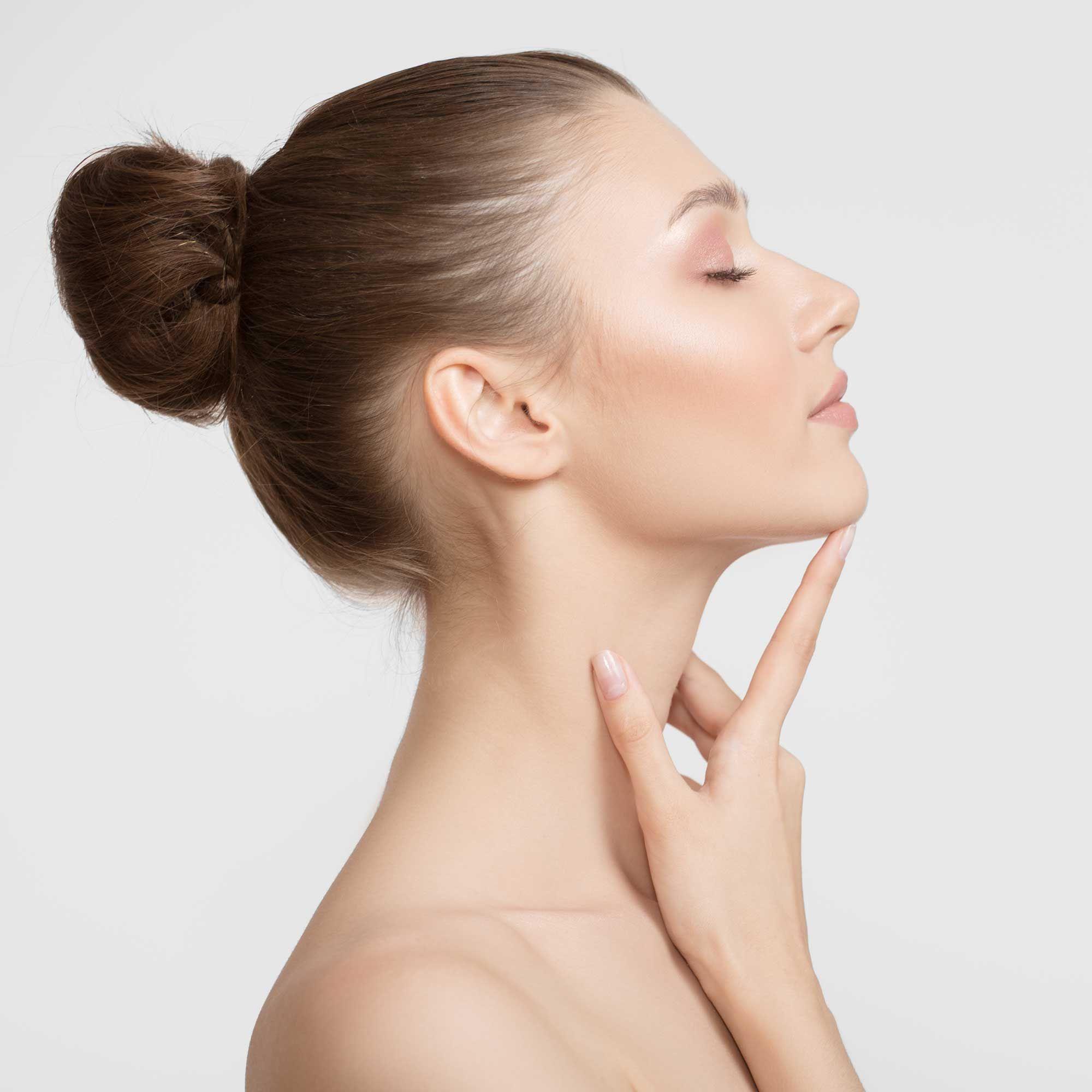 How to get rid of jowls and a sagging jawline - Etre Vous